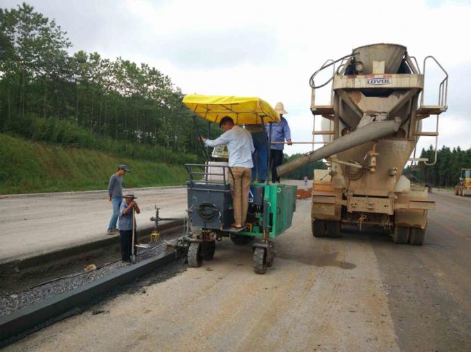 Flexible Concrete Slip Form Paver Machines Used For Paving Roads